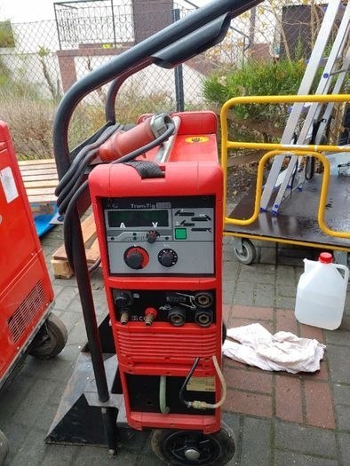 Fronius TransTig 3000 na wózku z chłodnicą